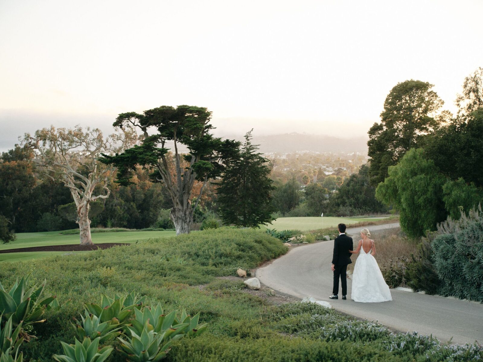AN INTERTWINED EVENT: A ROMANTIC CHIC WEDDING AT MONTECITO CLUB ...
